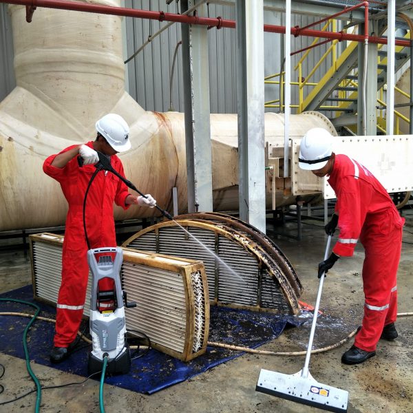 Tank Maintenance – Myda Risk & Safety Sdn Bhd