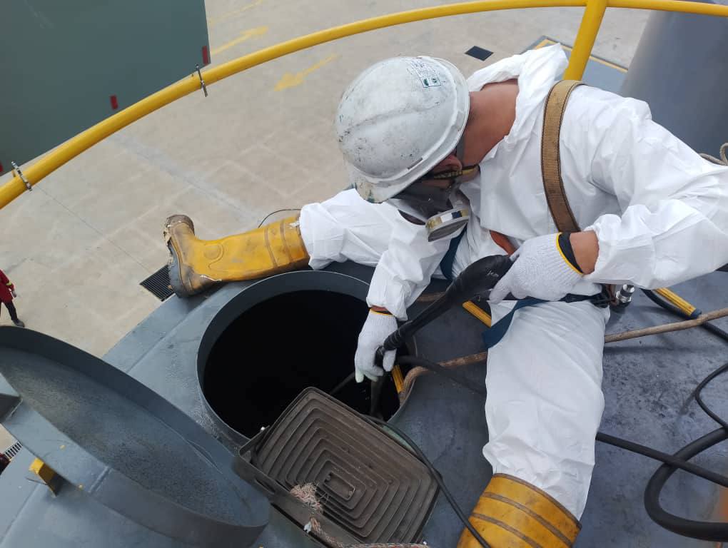 Tank Cleaning Services - 100% Certified and Professional - Myda Risk ...